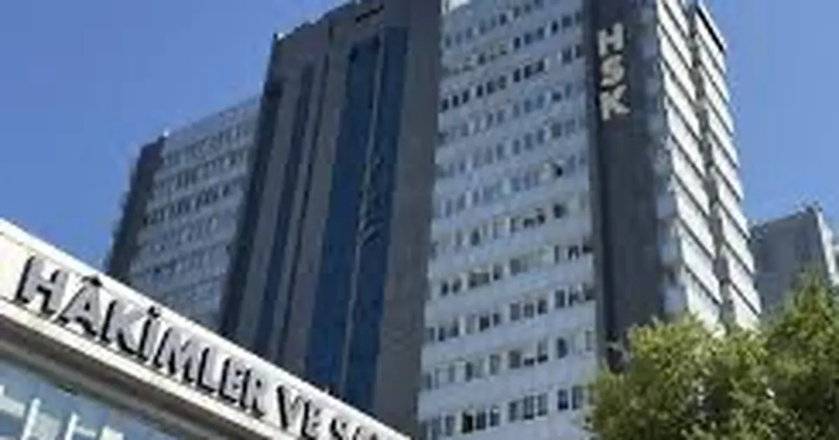HSK kararnamesinde kapsamlı değişim: 33 ilin başsavcısı değişti - Hür Haber