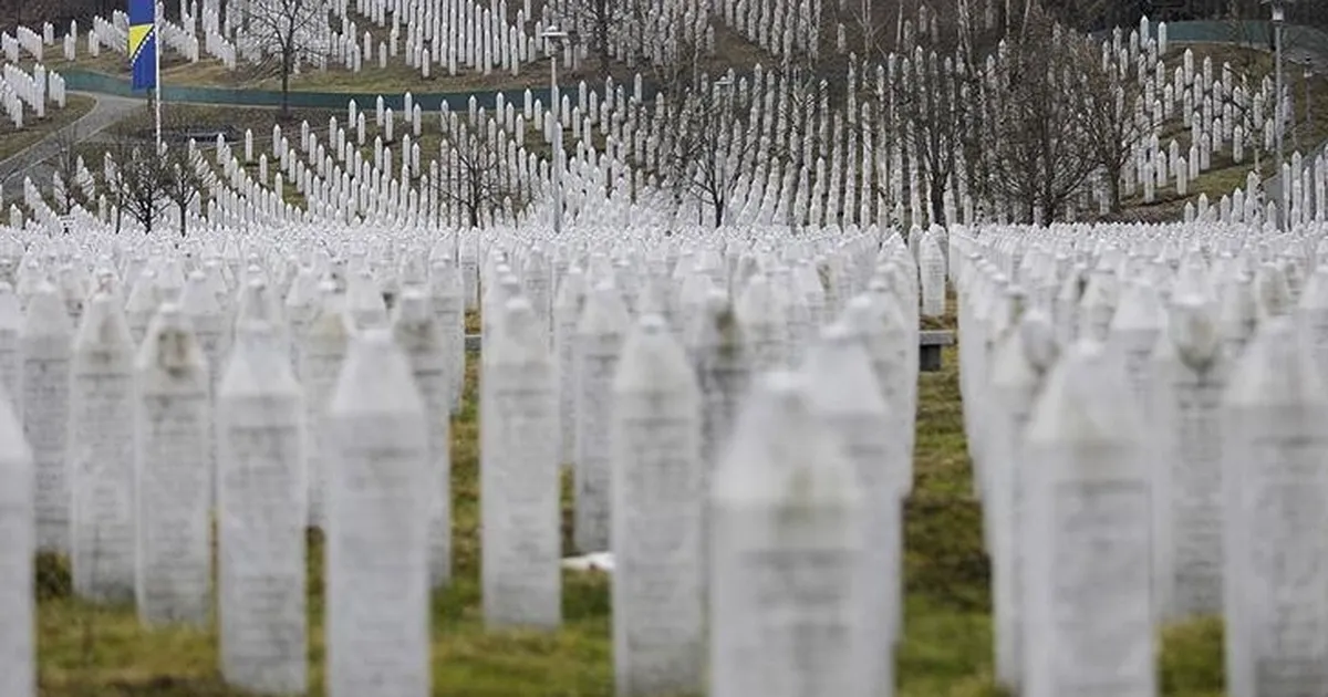 Srebrenitsa'dan 30 yıl sonra: Batı’nın çifte standardı ve keyfi adalet ...